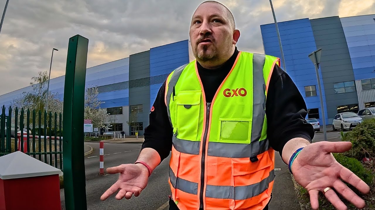 I Learnt Everything From DJ Audit's Videos 👌🏽😀🏞️👖👚 - YouTube