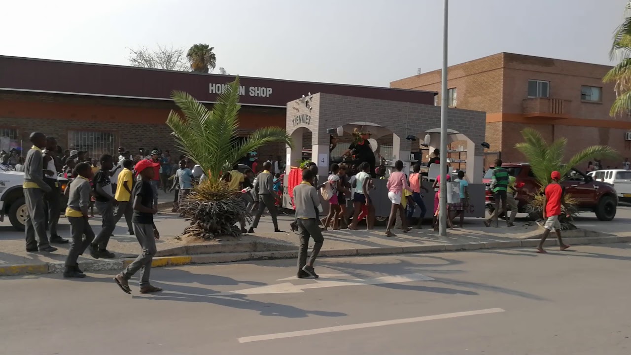 Grootfontein show launch 20 September 2017 - YouTube