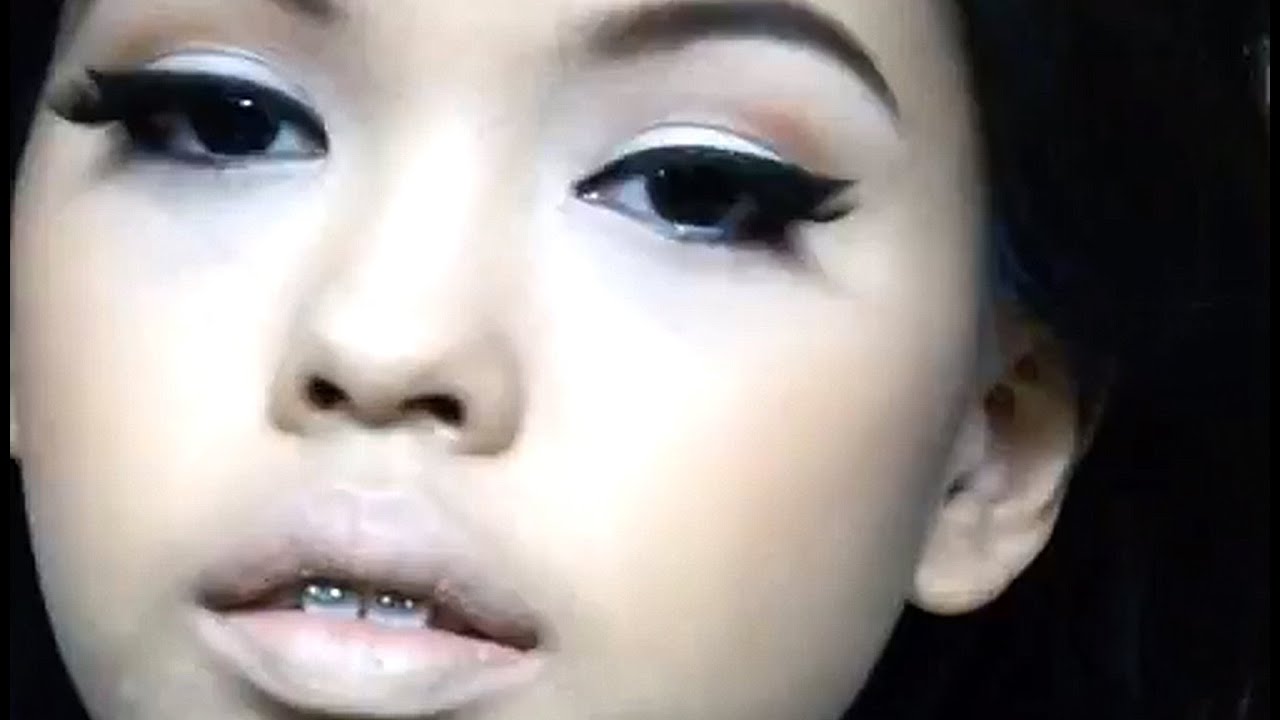 Adele Vogue March 2012 Cover Makeup Tutorial - YouTube