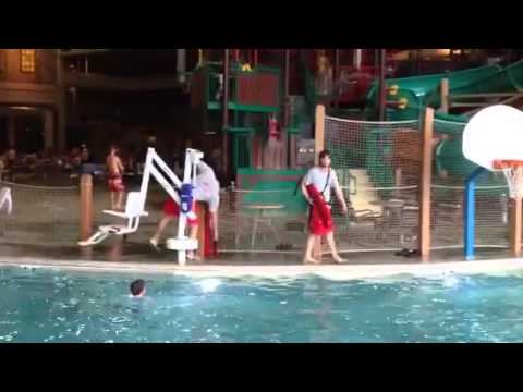 Lifeguard at Great-wolf Lodge looking all around pool! - YouTube
