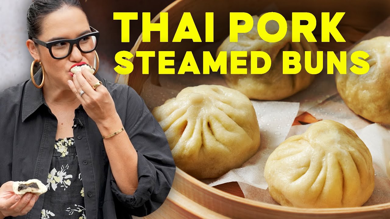 The MUST-TRY Bangkok Street Food Classic | Salapao (Thai Steamed Pork Buns) - YouTube