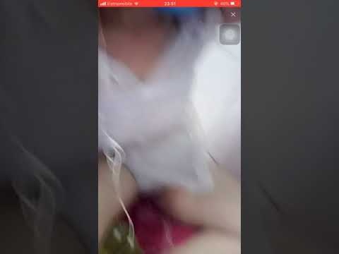 Gái Già Live Bigo Lộ Cái Mu Bự Chà Bá Tướng Mọng Nước Nói Chuyện Dâm Đãng Nha Anh Em