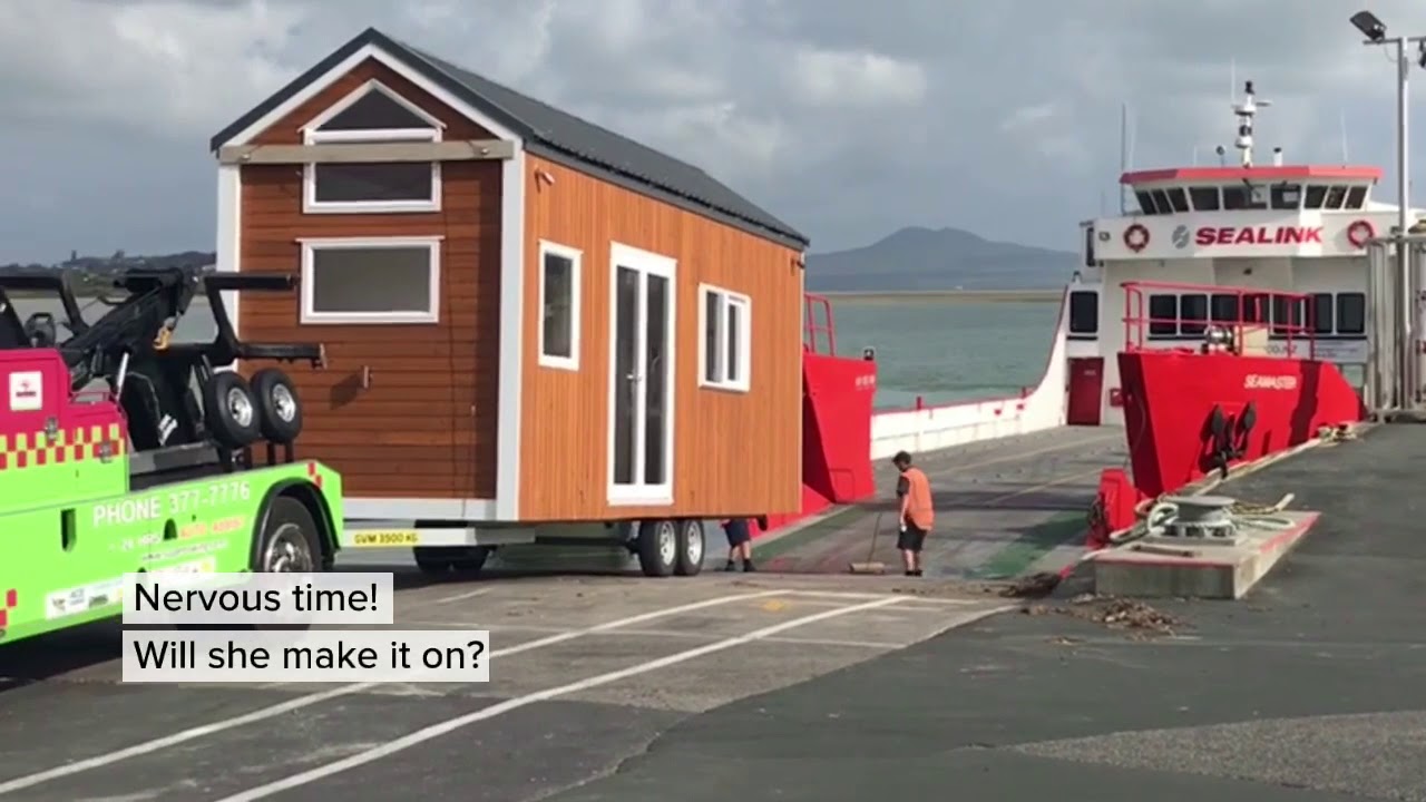 Tiny House moving day - YouTube