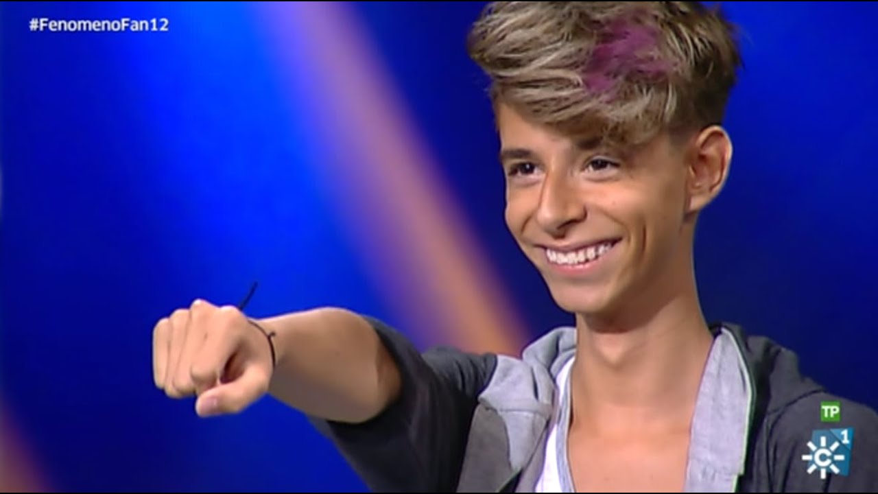 Fenómeno Fan | David Parejo nos presenta ‘Más’ - YouTube