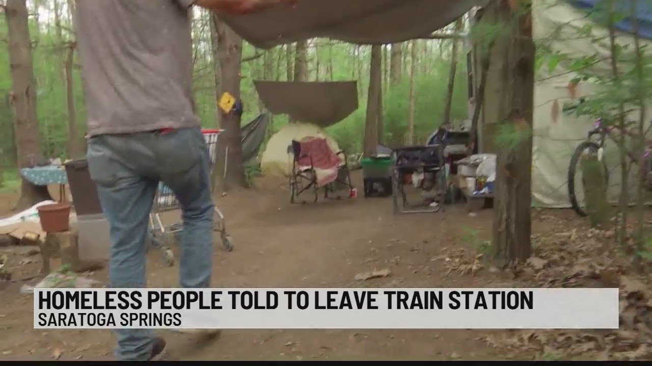 Homeless people told to leave train station - YouTube