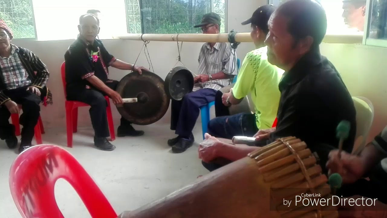 Miagung Momogun Rungus - YouTube