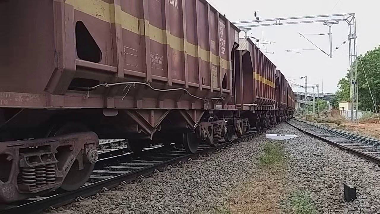 Indian Railways Freight Longest BOBRN pushpull Shunting at ...