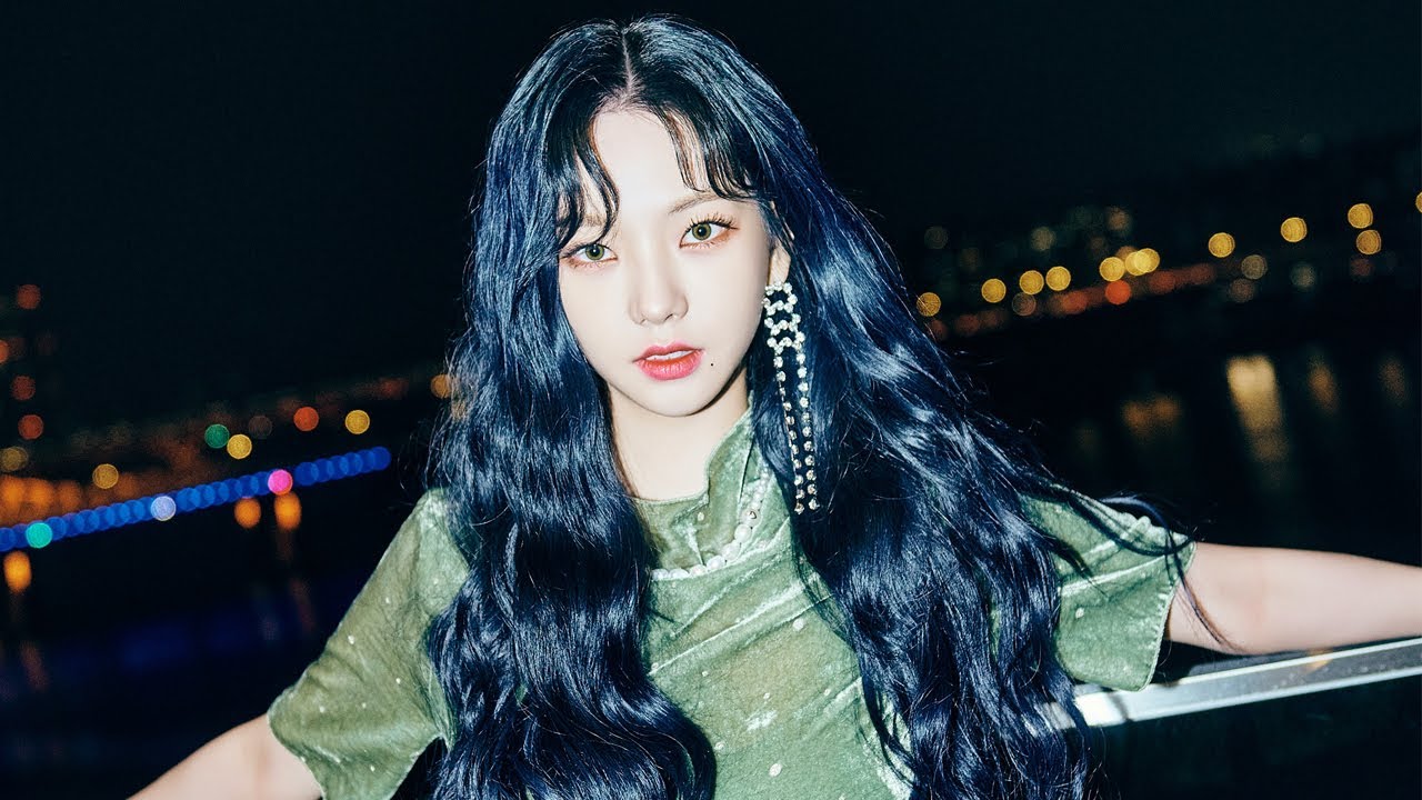 aespa KARINA - YouTube