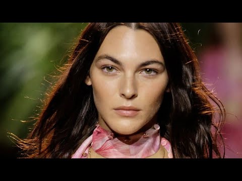 Super Model Vittoria Ceretti Spring Summer 2024 Runway Collection - YouTube