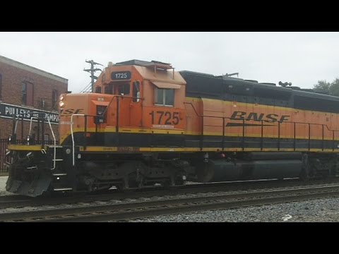 BNSF 1725- SD40-2 Leads Yard Job, Galesburg, IL - YouTube