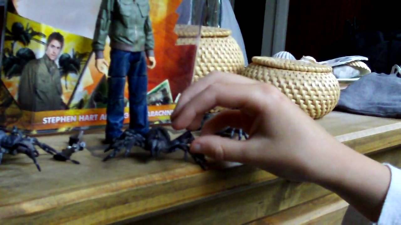 PRIMEVAL STEVEN HART FIGURE REVIEW PART 2 - YouTube