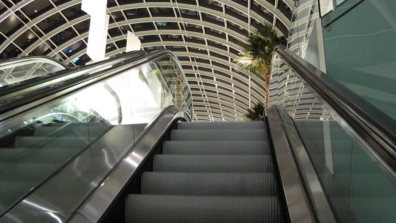 Escalator At Galleria Mall Dallas - YouTube