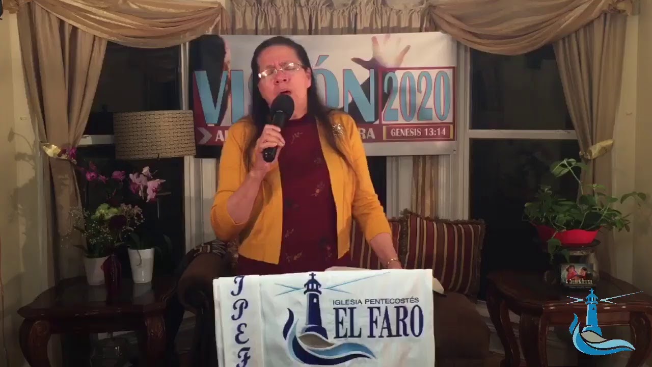 REV. Lydia Ayala Anunciando el Evangelio de Cristo - YouTube