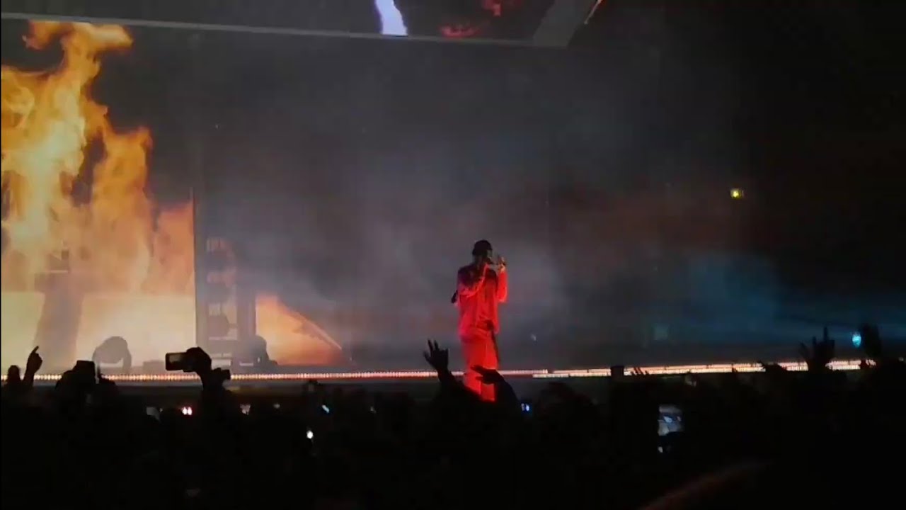 Kendrick Lamar - Alright (Live) - The Damn Tour Chicago 8-20-17 at the ...