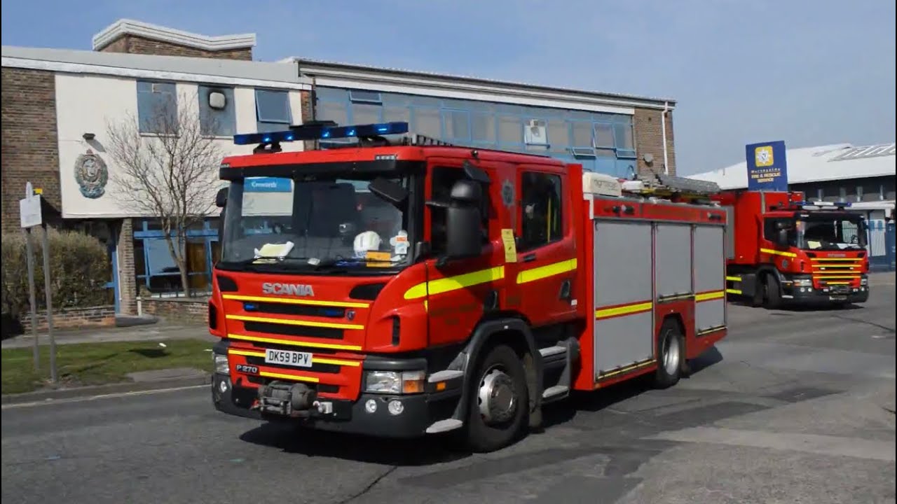 Merseyside Fire & Rescue - Search & Rescue Team Turnout - YouTube