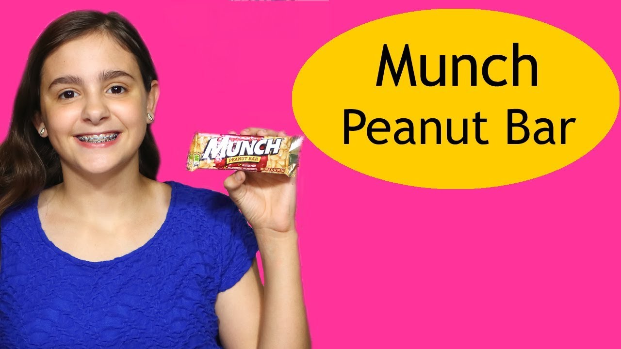 What's in the Bag Candy Review - Munch Peanut Bar (Interesting!) - YouTube