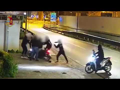 servizio Napoli, ennesima rapina a un rider