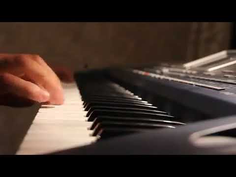 Bu həyatda bəlkə dəən çox ehtiyacımız olan şey, saxta olmayan bir gülüş Yalanı olmadan sevən bir💔