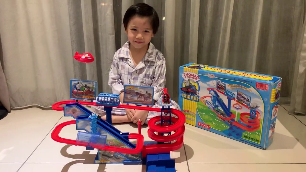 Jacob’s toy review - Thomas and Friends Racing Track - YouTube
