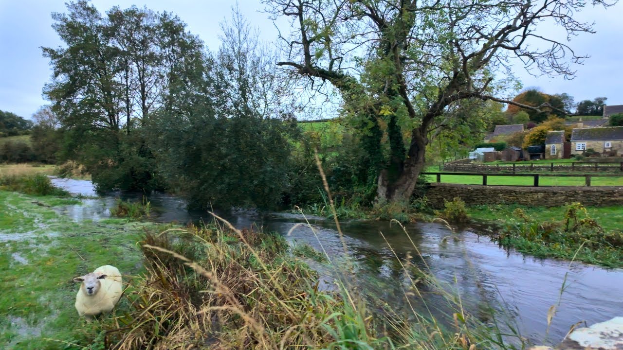 Country life at its finest! Coln Rogers: A Beautiful Country Walk in ...