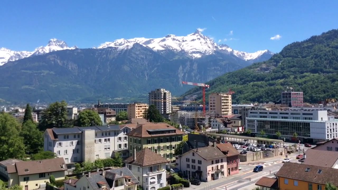 MONTHEY et les alpes enneigées 31 Mai 2019 - YouTube