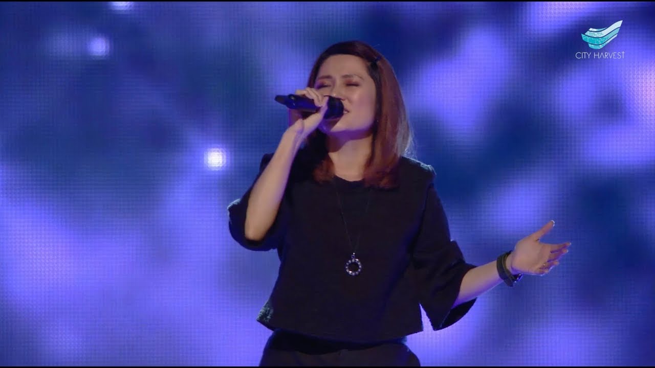 CityWorship: Here I Bow // Annabel Soh @ City Harvest Church - YouTube