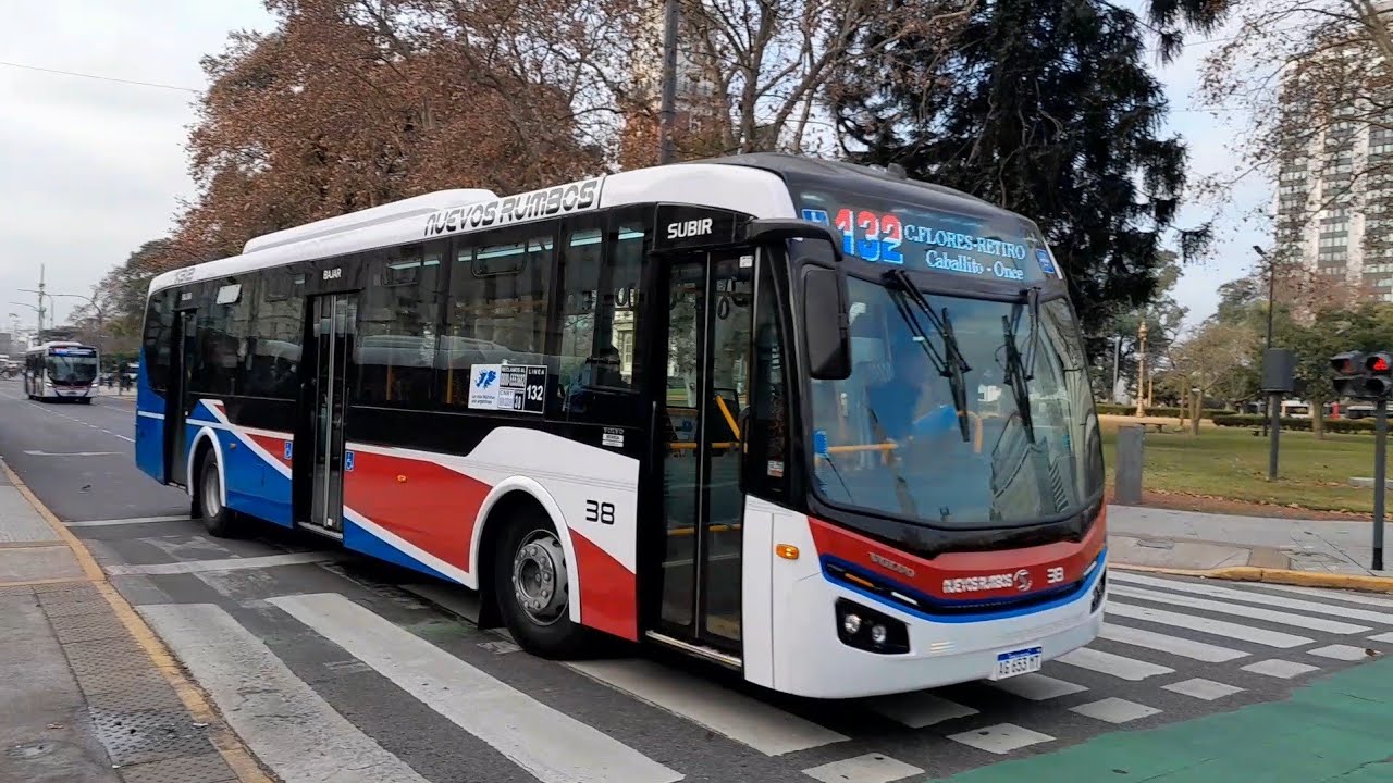 Línea 132 - Nuevo interno 38 0km! (Saldivia Aries 315, Volvo B250R ...