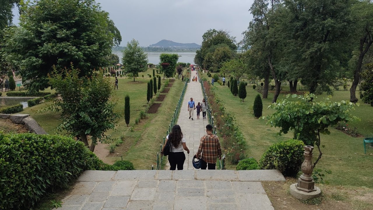 The mughal garden nishat bagh - YouTube