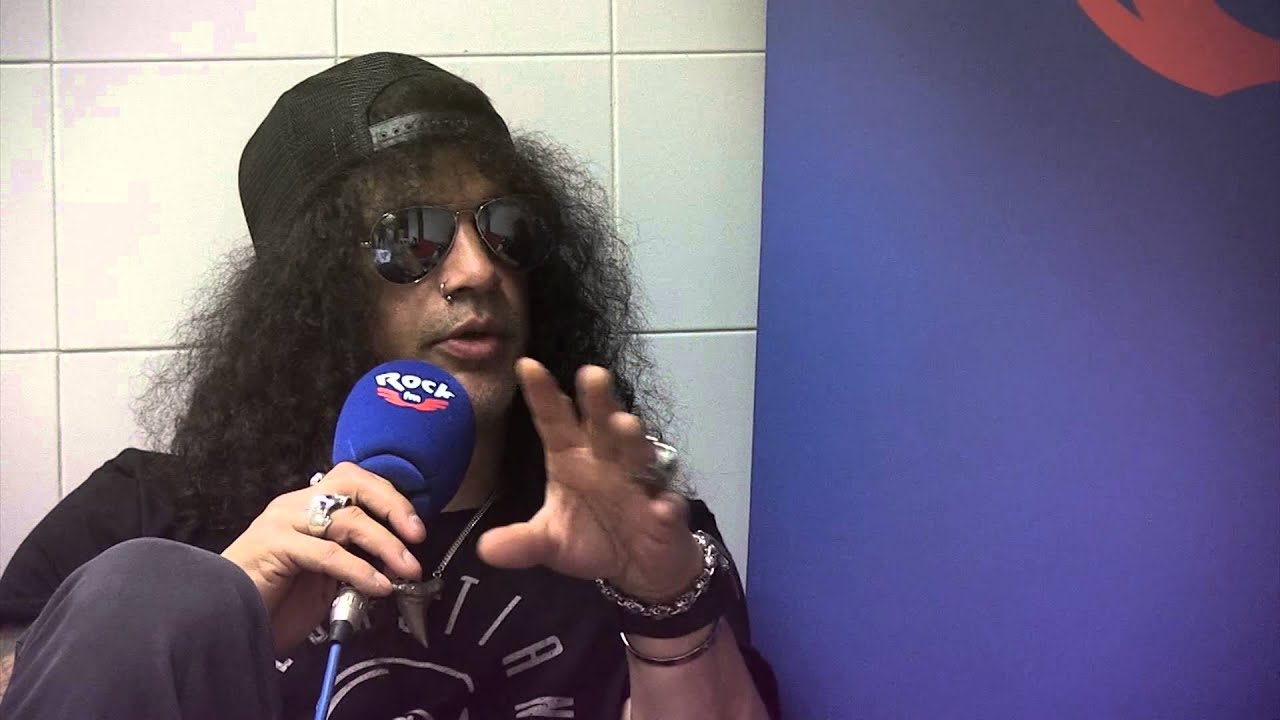 ROCKFM entrevista a SLASH - YouTube