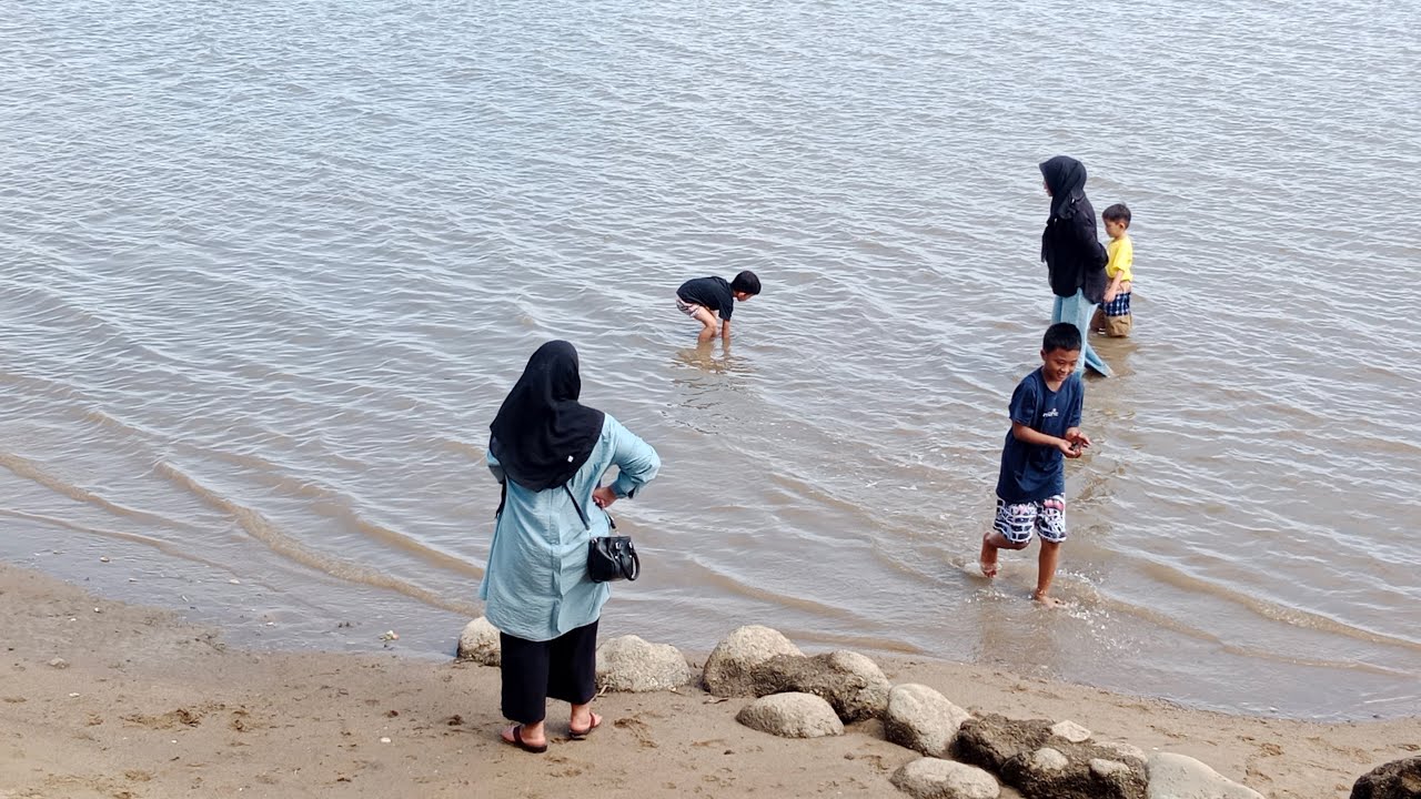🔴 Live di Pantai Labombo Kota Palopo - YouTube
