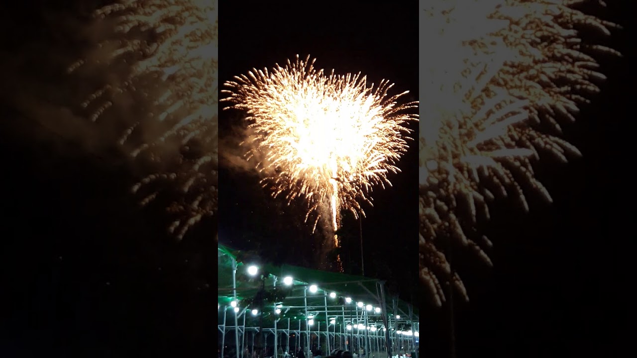 Dot phao hoa dem 30 giao thua - YouTube