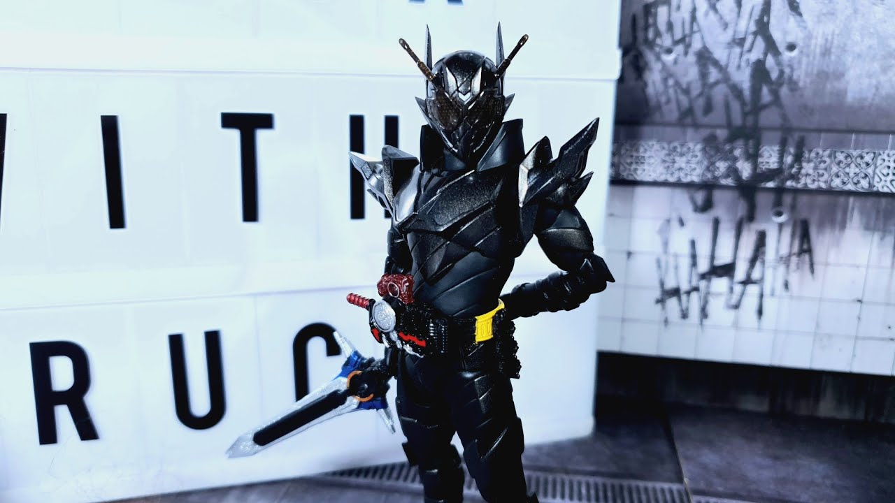 Unboxing: S.H. Figuarts (P-Bandai Exclusive) - Kamen Rider Metal Build ...