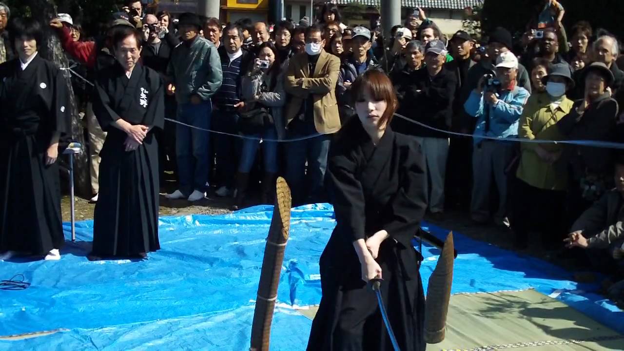 Samurai Girl (& what they wear on their feet) - YouTube