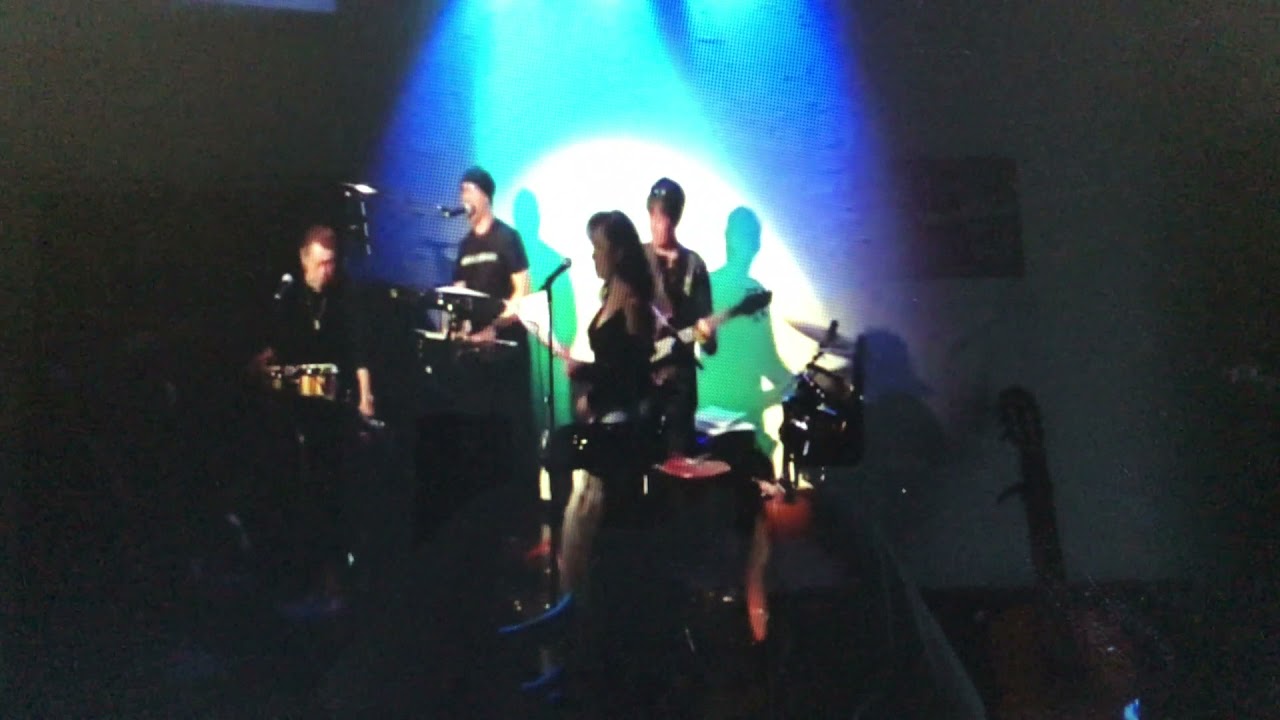 ME AND MRS JONES (COVER SONG) - YouTube