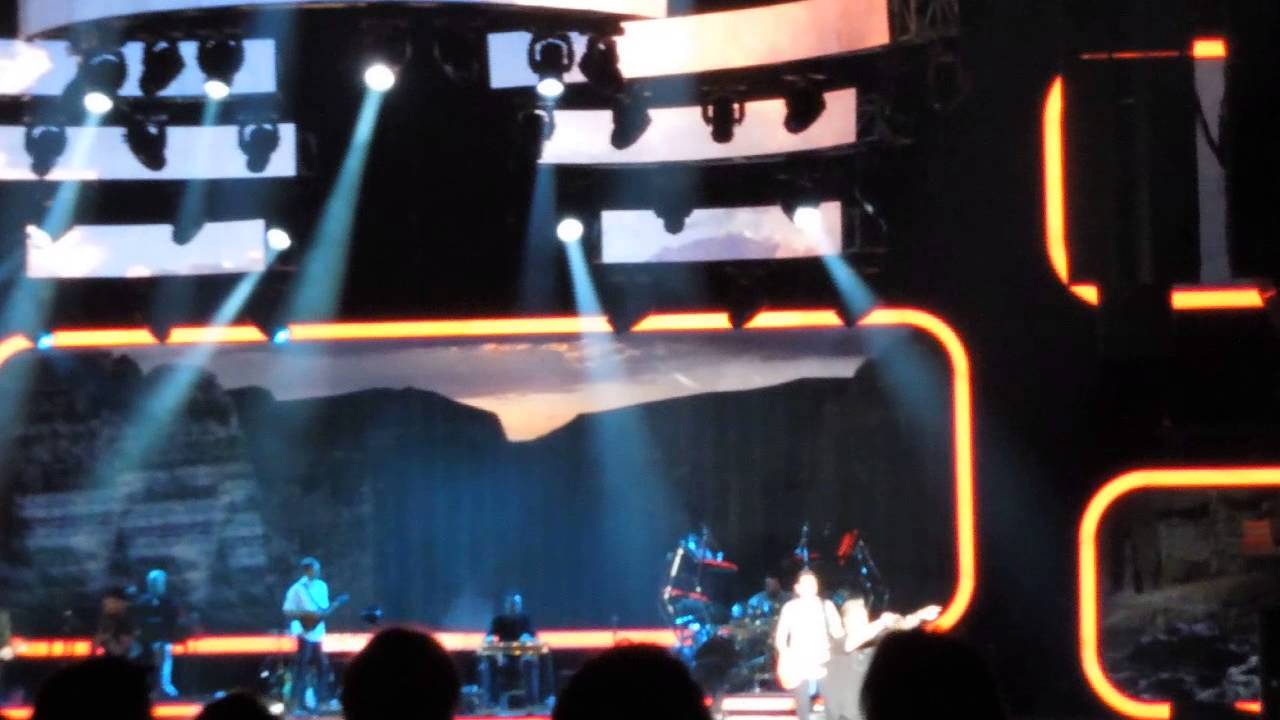 Rascal Flatts "Prayin for Daylight" - YouTube