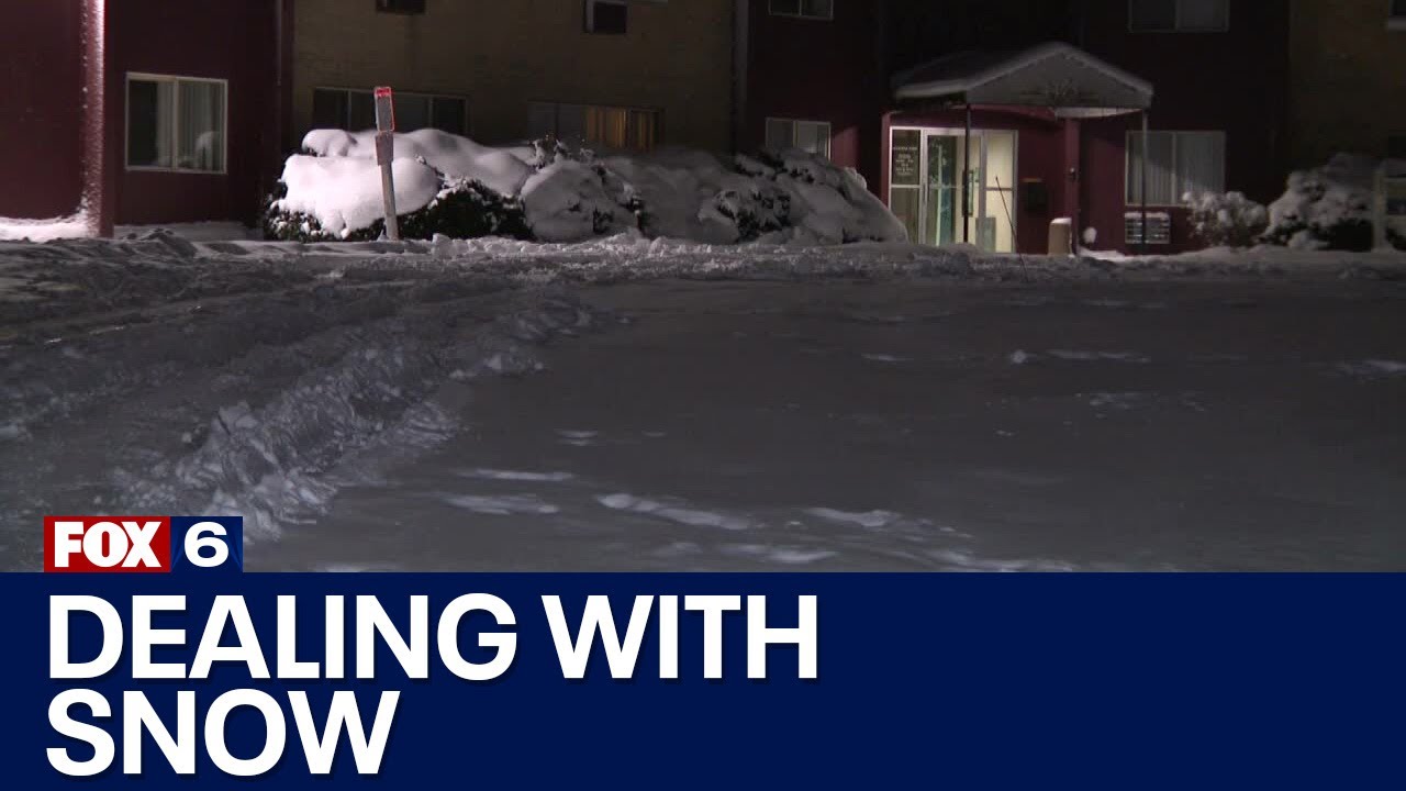 Dealing with snow before more comes in | FOX6 News Milwaukee - YouTube