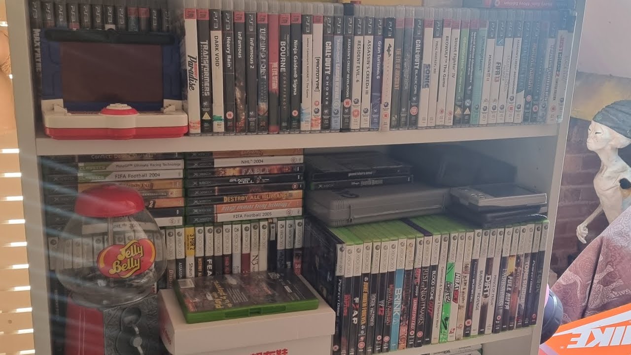 loft attic finds lots of cool stuff 😎 collectables gaming lego figures ...