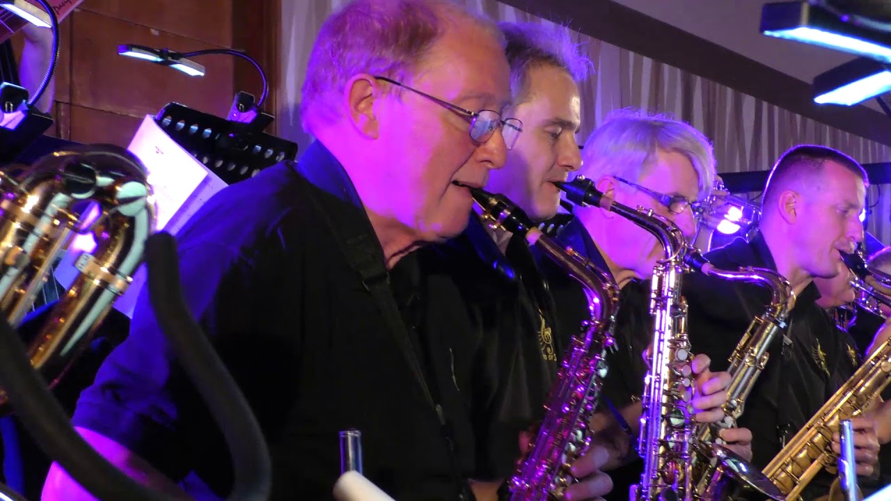 Alison Lewis sings L.O.V.E. - YouTube