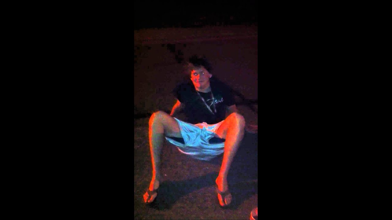 Alex farting - YouTube