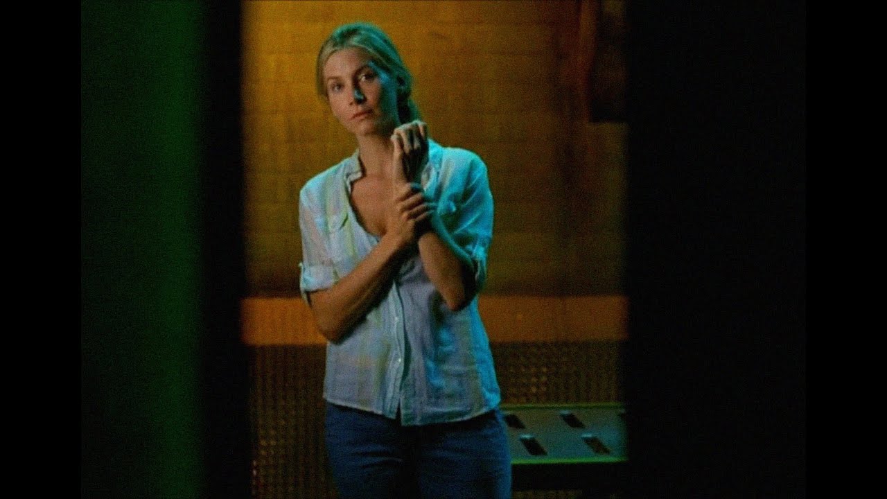 Juliet Burke - 46 - Jack sees Juliet handcuffed - LOST - YouTube