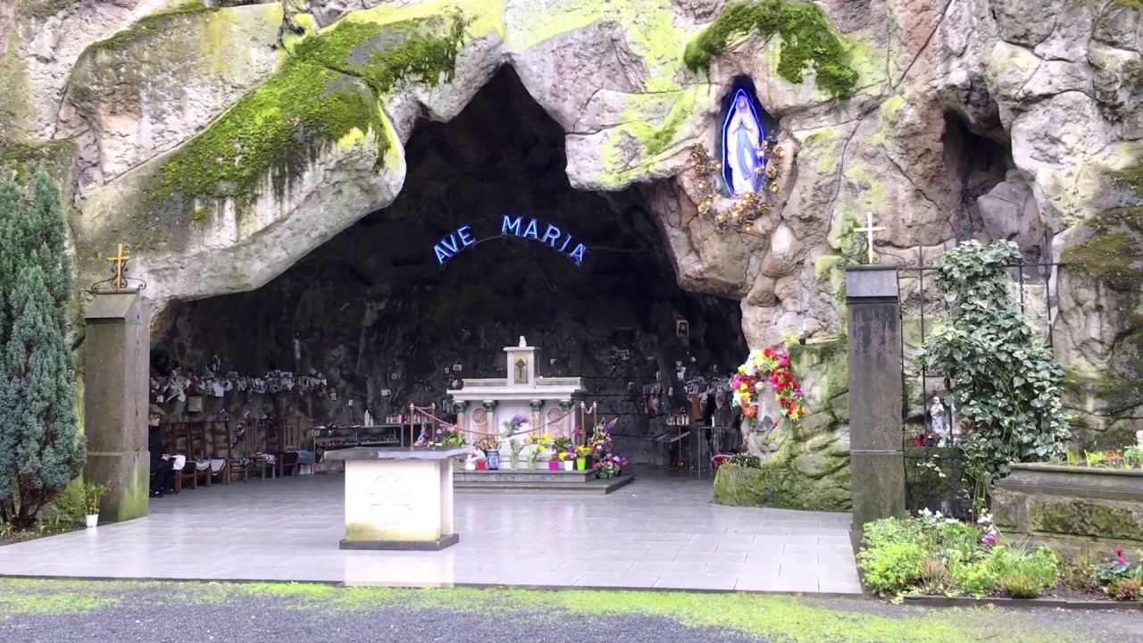 a Visit to Notre Dame de Jette in February 20 - YouTube