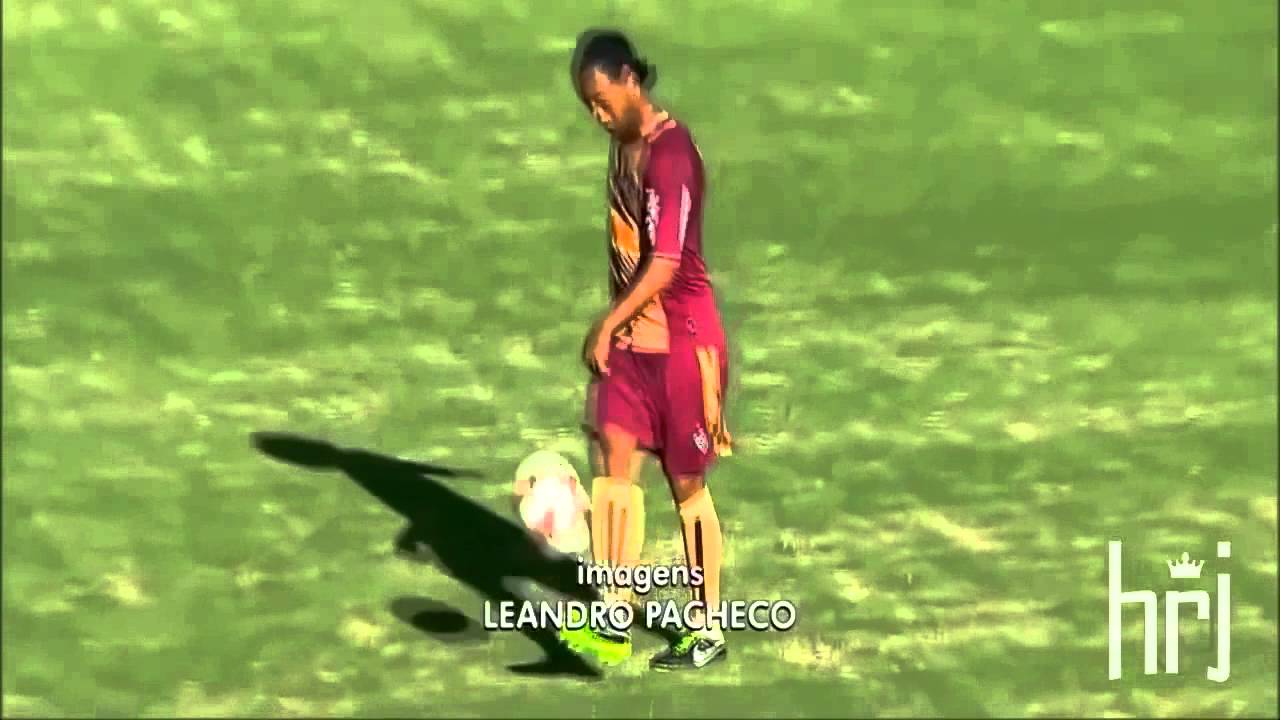 Ronaldinho Craziest Freestyle Skills Ever - YouTube
