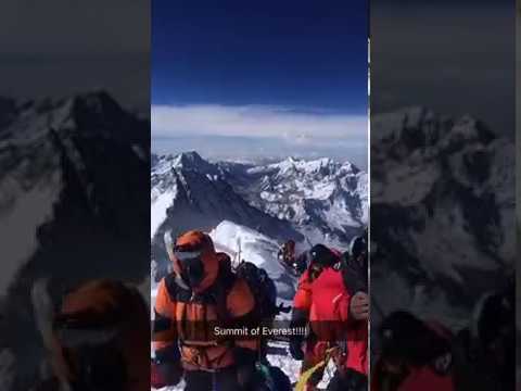 First Snapchat from the summit of Mt. Everest - Colin O'Brady - YouTube