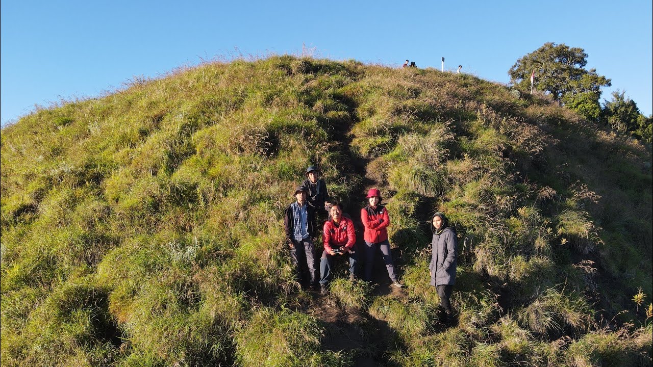 Jalur pendakian Bukit Kondo 1937 MdpL, salah satu dari #sevensummits ...
