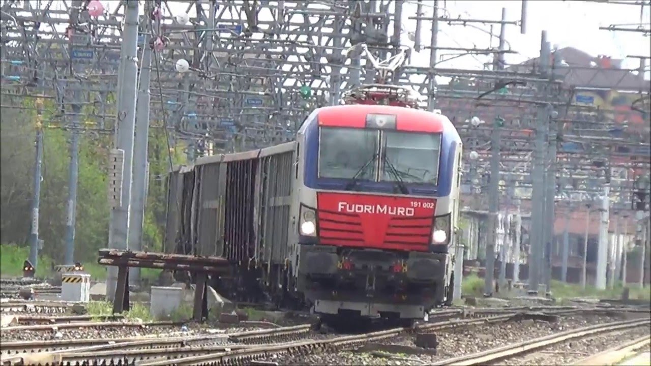 E.191-002 + CARRI APERTI MANOVRE STAZIONE DI MONZA CENTRALE - YouTube