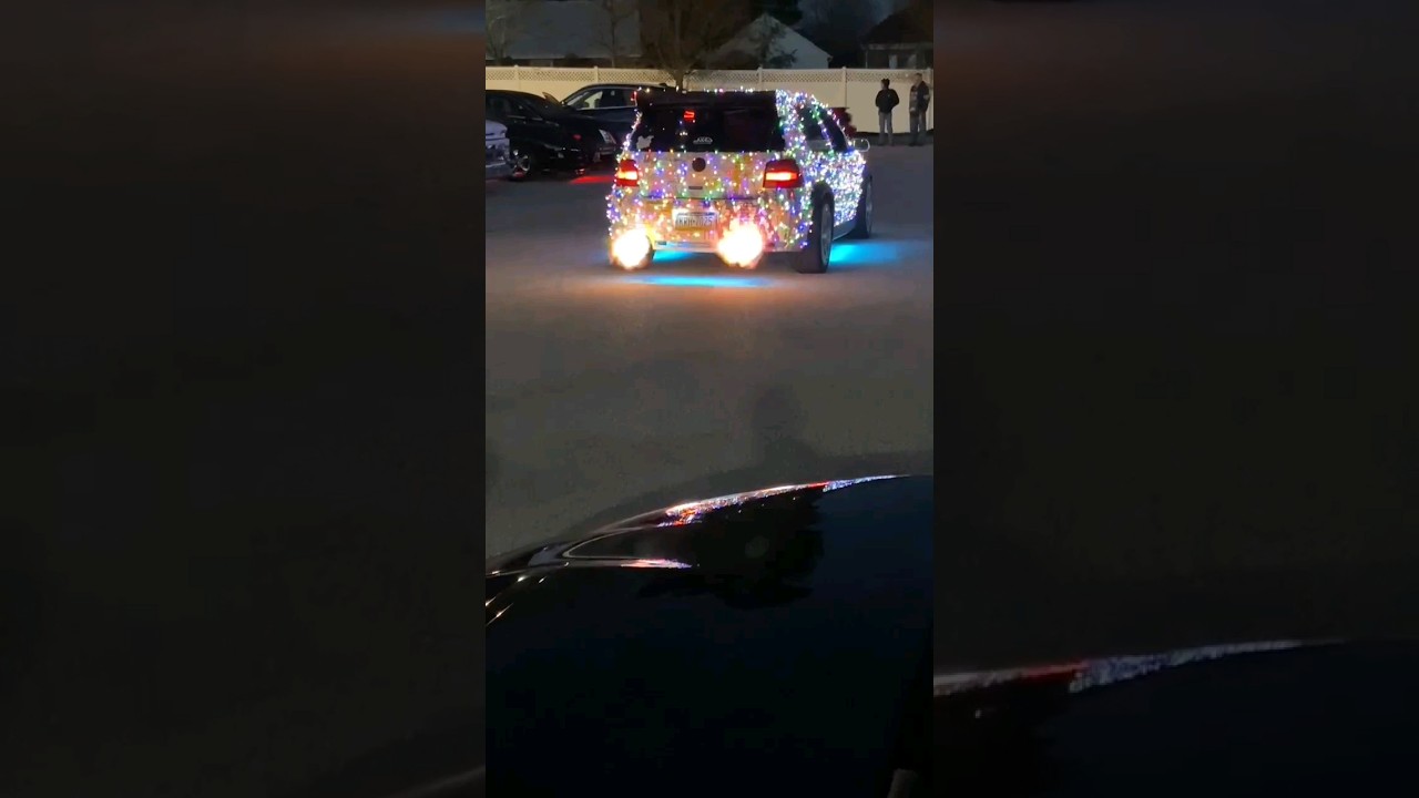 2004 MK4 R32 VW Golf Throwing Flames At The Night Car Meet Show! - YouTube