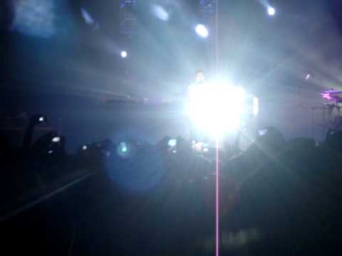 Deftones live in manila part2 - YouTube
