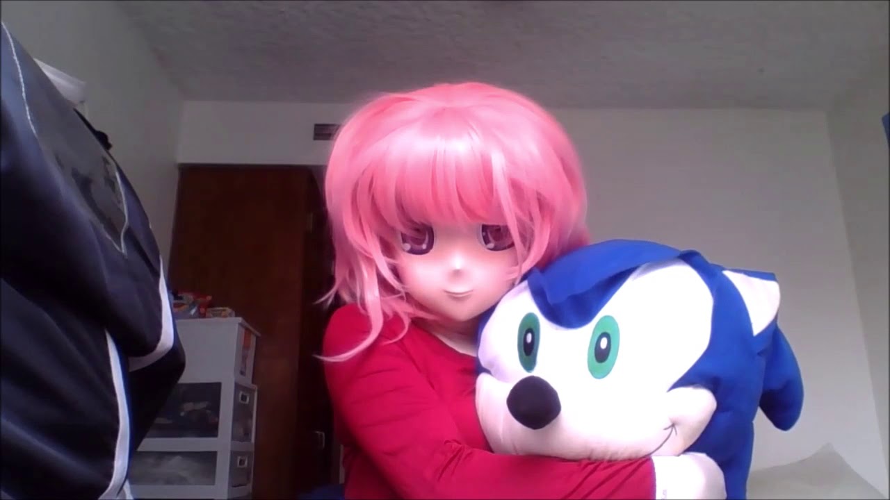 Amy Hanging with Sonic the hedgehog - YouTube