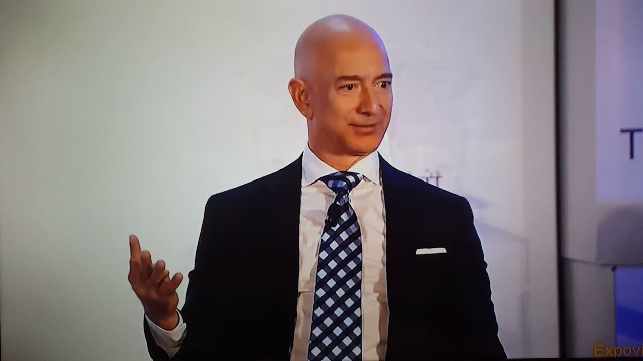 Jeff Bezos Talks About How Failures Facilitates Success - YouTube