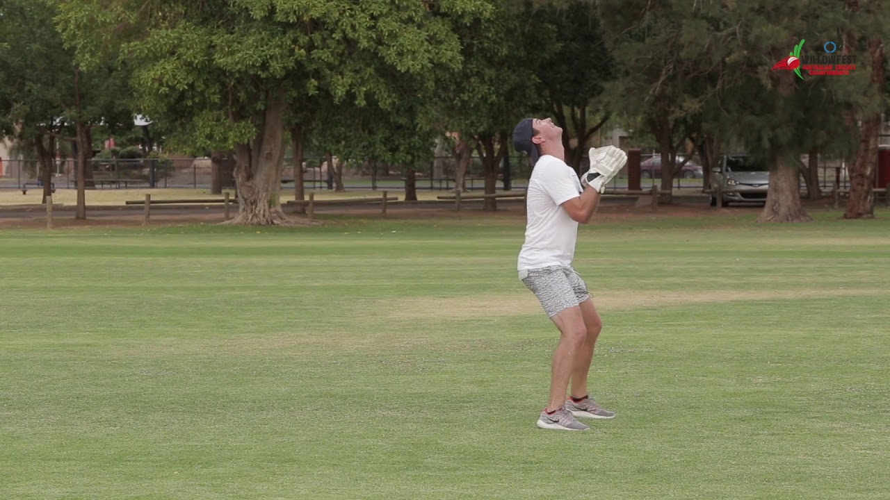 World Record cricket ball catch - Mark Cleary - YouTube